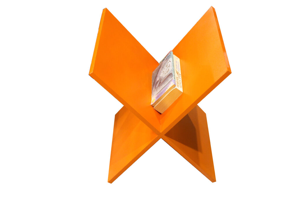 X Shaped Side Table in Lamination – HOiD.pk