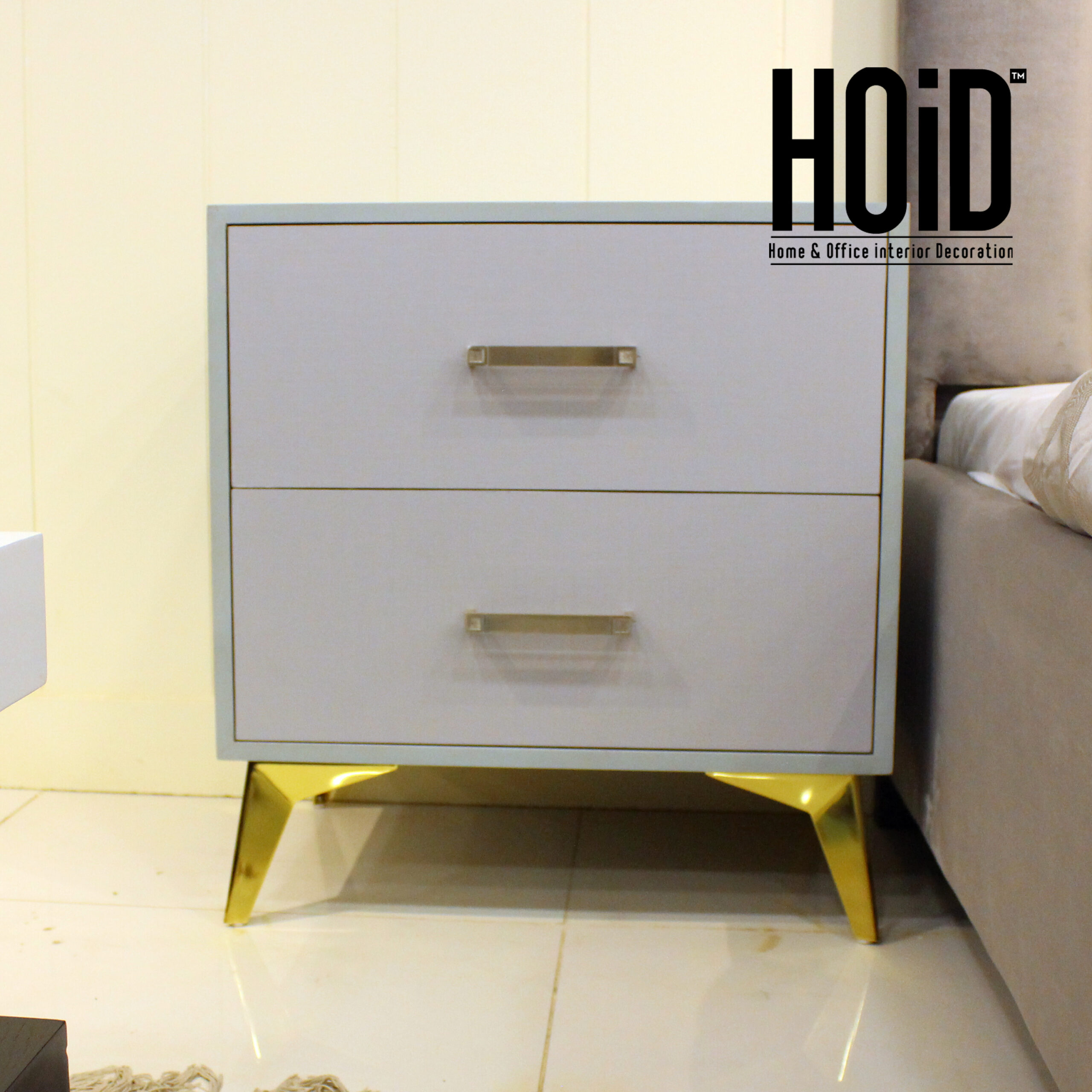 Supreme Side Table in Melamine - HOiD.pk