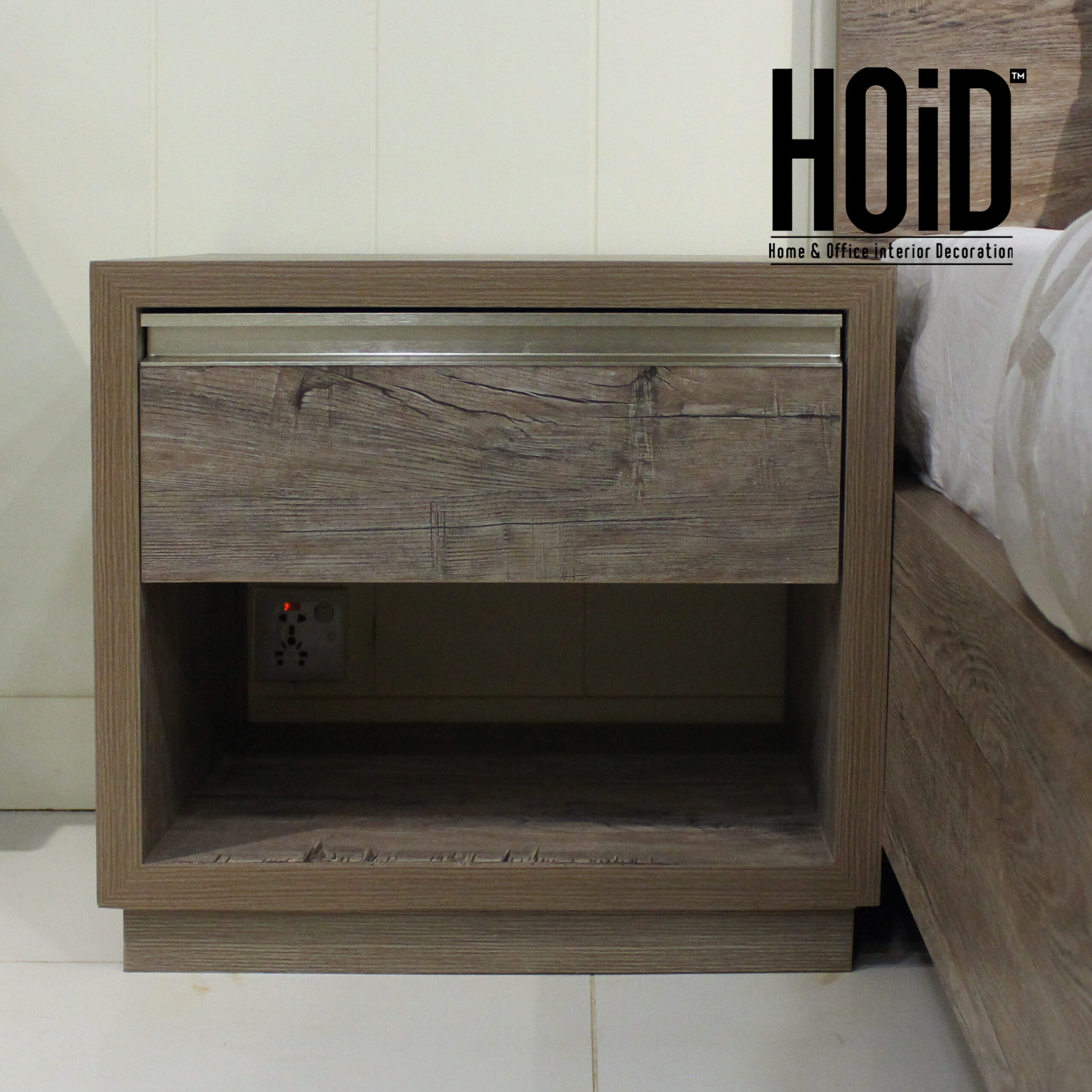 Cone Side Table in Melamine – HOiD.pk